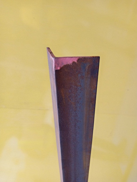 FER CORNIERE ACIER NOIR 5,80ML 50x50x04,00MM