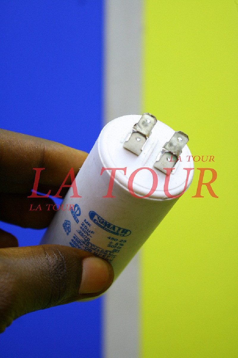 CONDENSATEUR DE DEMARRAGE MOTEUR 25UF 450V-50HZ COMAIR BLANC