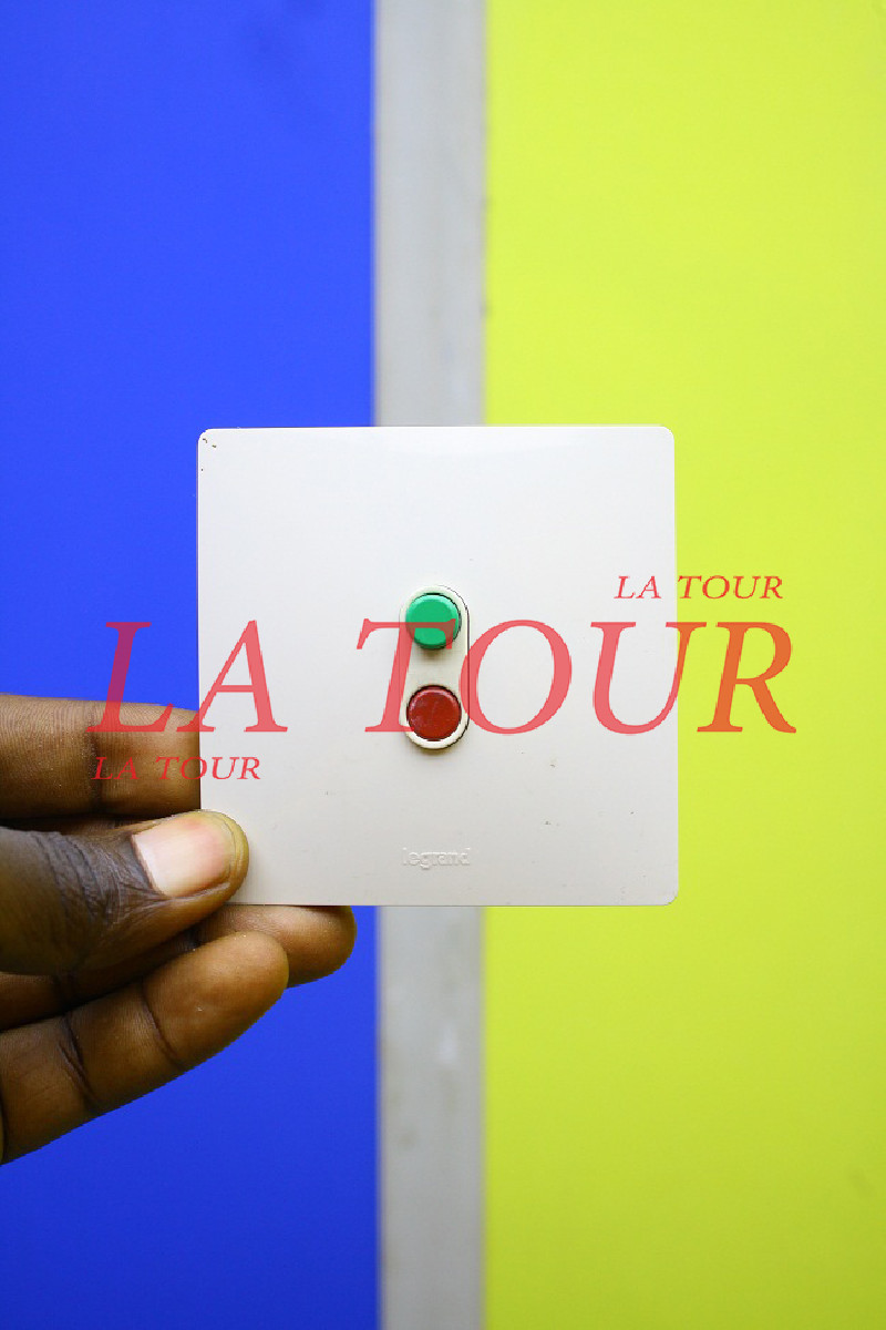 DISMATIQUE LEGRAND NILOE REF.(008259) GERMANY C€ 20A IVOIR