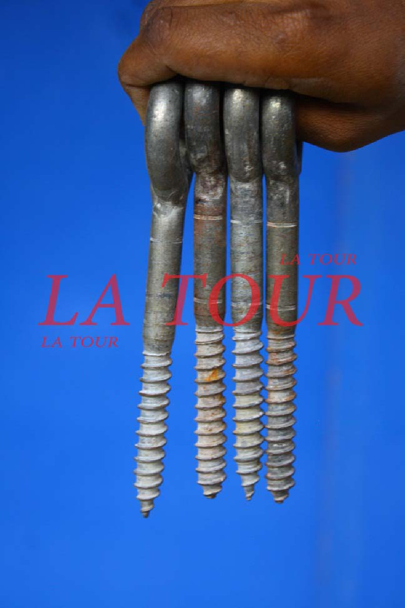 CROCHET A VIS POUR ECHAFAUDAGE METALLIQUE GALVA