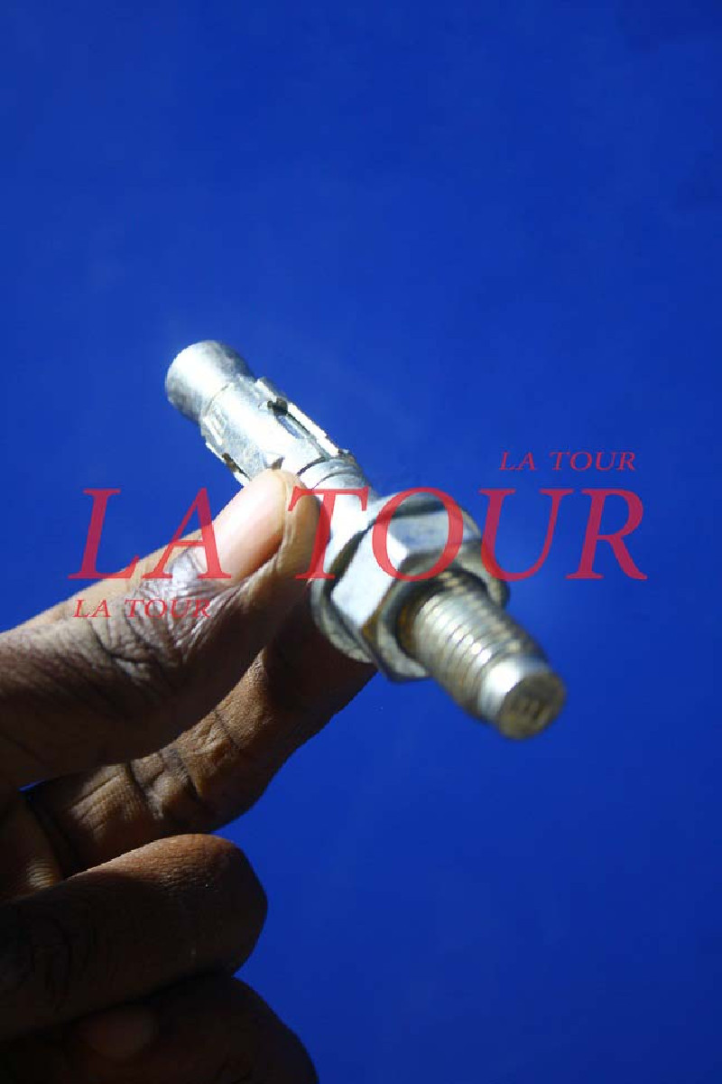 CHEVILLE MÉTALLIQUE M12 Ø 20 (M12 x 90) CHROME