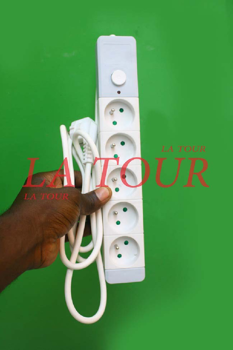 RALLONGE 5 PRISES (2P+T) 2ML 10A 250V ROMEC TENYUE BLANC GRIS