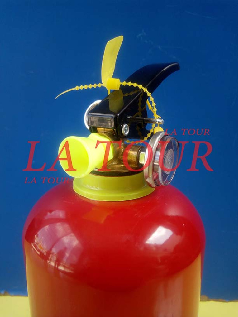 EXTINCTEUR A POUDRE 02KG A MANOMETRE (ABC) GOLD ECL ROUGE