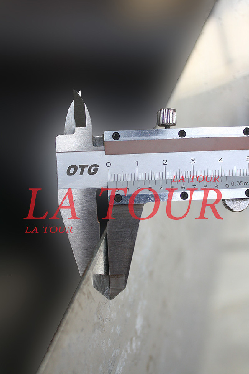 TOLE PLATE GALVA 2400x1200MM EPAISSEUR 20/10